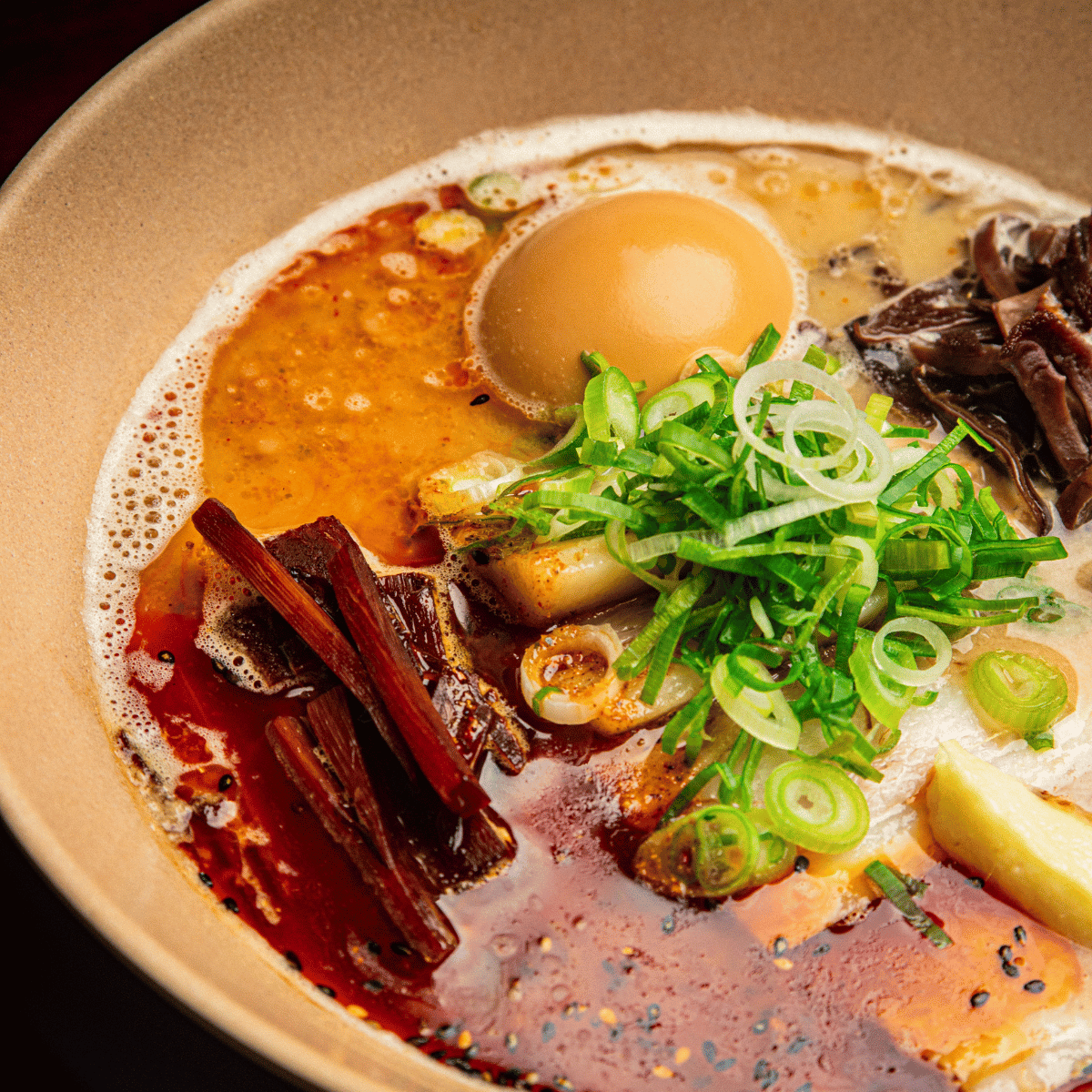 HAKATA TONKOTSU SPICY ONI RAMEN - MADO 🇯🇵